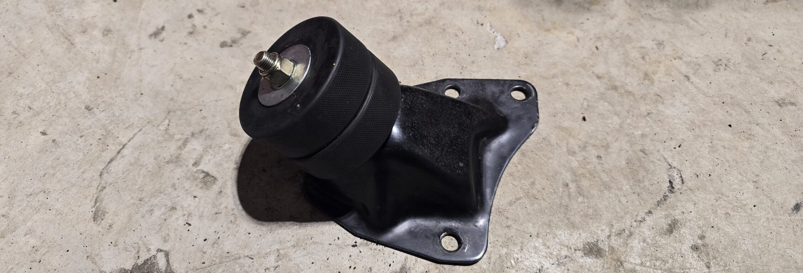 Hockey Puck Motor Mounts for the NA Miata - Driftopia.com
