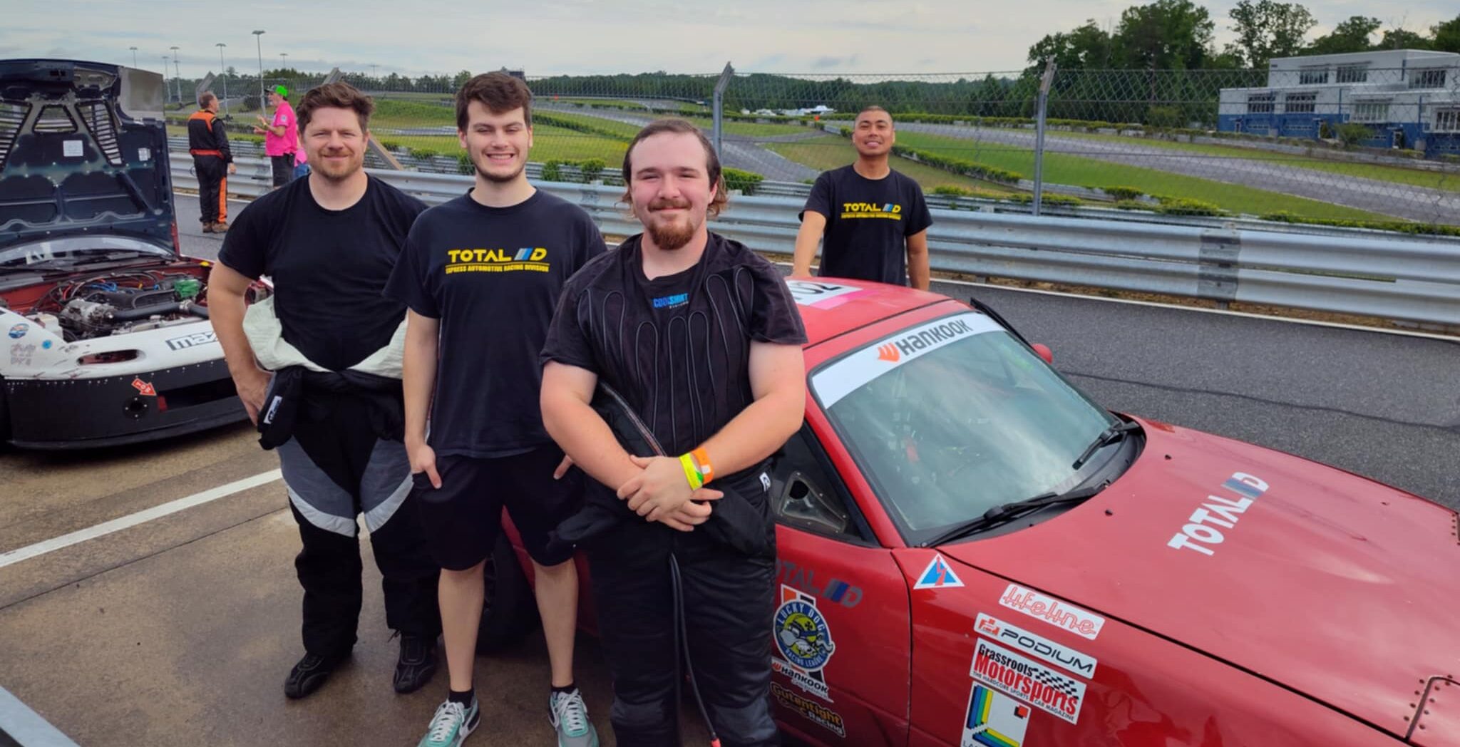 'Who Let the Dawgs Out!' Lucky Dog Racing League at AMP - Driftopia.com